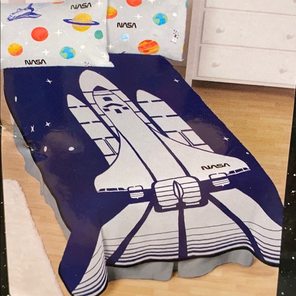 Bedding | Final Price New Nasa Spaceship Throw Blanket | Poshmark